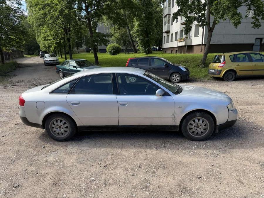 Grey Audi A6 2000 in Kaunas, with an engine capacity of 1.78 L and mileage of 345 thousand km for 599 €, photo 8 on AUTOMOTO.COM.LV