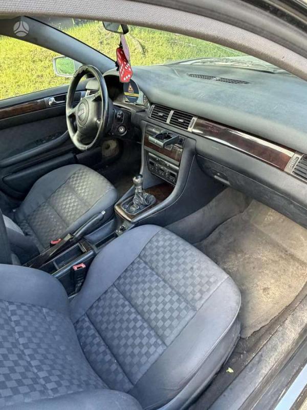 Pelēks Audi A6 2000 Kauņa, ar dzinēja tilpumu 1.80 L un nobraukumu 275 tūkst. km par 660 €, foto 10 vietnē AUTOMOTO.COM.LV