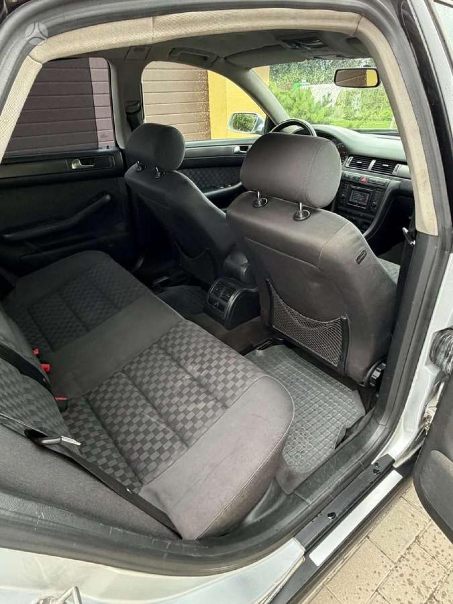 Pelēks Audi A6 2001 Marijampole, ar dzinēja tilpumu 2.50 L un nobraukumu 286 tūkst. km par 1300 €, foto 12 vietnē AUTOMOTO.COM.LV
