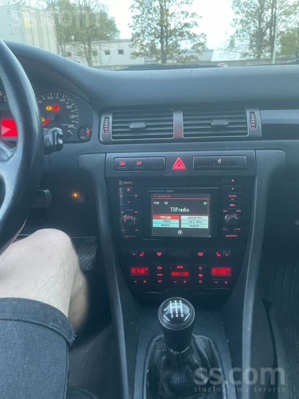 Pelēks Audi A6 2001 Rīga, ar dzinēja tilpumu 4.20 L un nobraukumu 410 tūkst. km par 2650 €, foto 5 vietnē AUTOMOTO.COM.LV