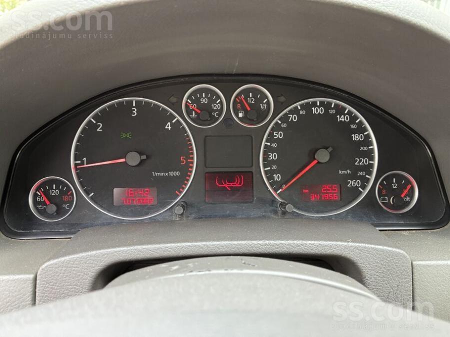 Grey Audi A6 2002 in Riga, with an engine capacity of 1.90 L and mileage of 342 thousand km for 2450 €, photo 19 on AUTOMOTO.COM.LV