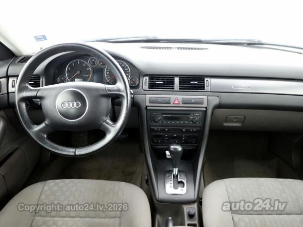 Grey Audi A6 2002 in Tallinn, with an engine capacity of 2.40 L and mileage of 177 thousand km for 999 €, photo 5 on AUTOMOTO.COM.LV