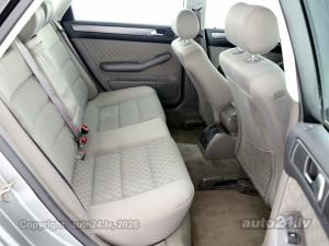 Pelēks Audi A6 2002 Tallina, ar dzinēja tilpumu 2.40 L un nobraukumu 177 tūkst. km par 999 €, foto 8 vietnē AUTOMOTO.COM.LV