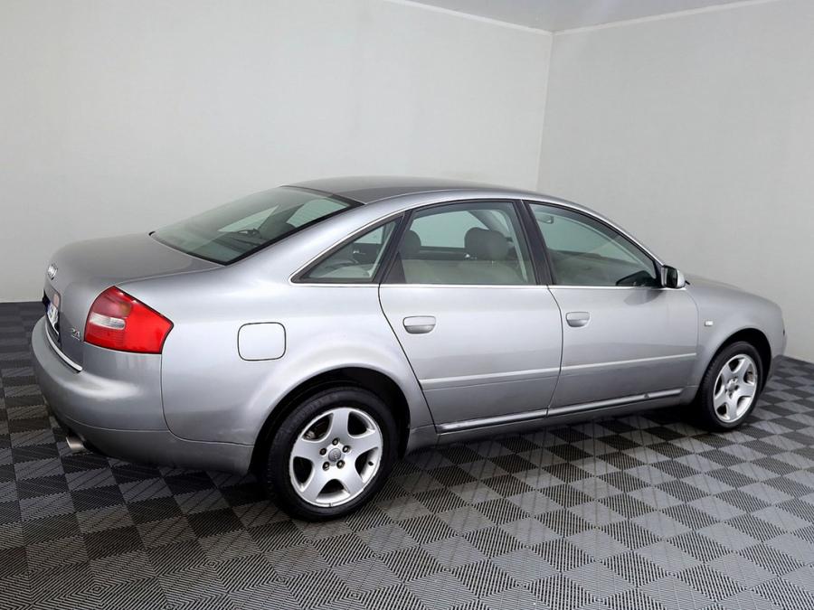 Grey Audi A6 2002 in Tallinn, with an engine capacity of 2.40 L and mileage of 177 thousand km for 899 €, photo 11 on AUTOMOTO.COM.LV