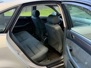 Grey Audi A6 2002 in Vilnius, with an engine capacity of 1.90 L and mileage of 334 thousand km for 1350 €, photo 8 on AUTOMOTO.COM.LV