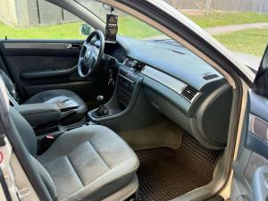 Grey Audi A6 2002 in Vilnius, with an engine capacity of 1.90 L and mileage of 334 thousand km for 1350 €, photo 9 on AUTOMOTO.COM.LV