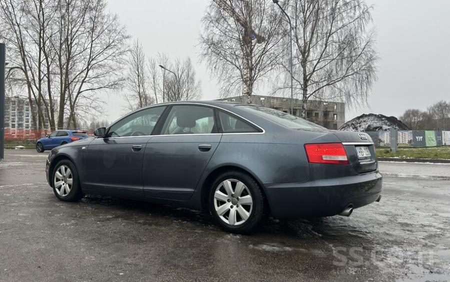 Grey Audi A6 2004 in Riga, with an engine capacity of 2.40 L and mileage of 352 thousand km for 1800 €, photo 3 on AUTOMOTO.COM.LV