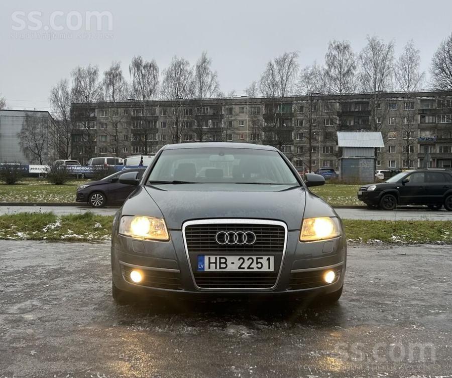 Grey Audi A6 2004 in Riga, with an engine capacity of 2.40 L and mileage of 352 thousand km for 1800 €, photo 4 on AUTOMOTO.COM.LV