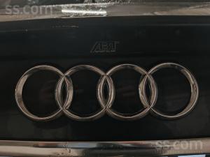 Pelēks Audi A6 2004 Liepāja, ar dzinēja tilpumu 3.20 L un nobraukumu 290 tūkst. km par 1500 €, foto 5 vietnē AUTOMOTO.COM.LV