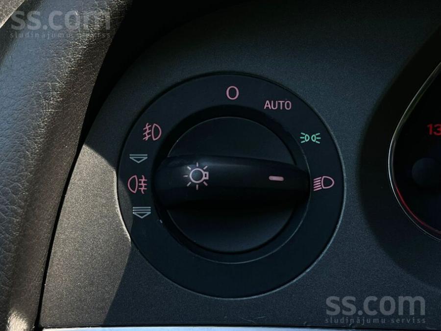 Pelēks Audi A6 2004 Rīga, ar dzinēja tilpumu 3.00 L un nobraukumu 0 tūkst. km par 3399 €, foto 14 vietnē AUTOMOTO.COM.LV