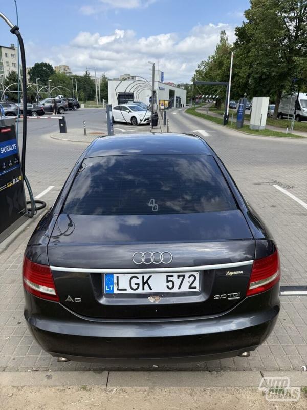 Grey Audi A6 2004 in Vilnius, with an engine capacity of 3.00 L and mileage of 371 thousand km for 3000 €, photo 3 on AUTOMOTO.COM.LV