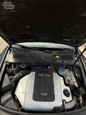 Pelēks Audi A6 2004 Viļņa, ar dzinēja tilpumu 3.00 L un nobraukumu 371 tūkst. km par 3000 €, foto 7 vietnē AUTOMOTO.COM.LV