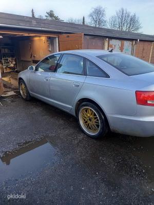 Pelēks Audi A6 2004 Tallina, ar dzinēja tilpumu 3.00 L un nobraukumu 452 tūkst. km par 1200 €, foto 23 vietnē AUTOMOTO.COM.LV