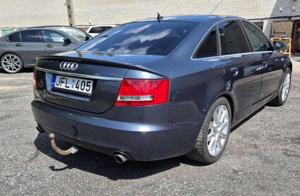 Grey Audi A6 2004 in Vilnius, with an engine capacity of 2.39 L and mileage of 316 thousand km for 2550 €, photo 8 on AUTOMOTO.COM.LV