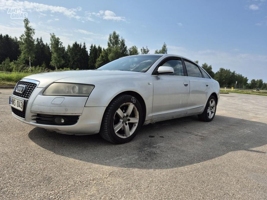 Grey Audi A6 2004 in Siauliai, with an engine capacity of 3.00 L and mileage of 320 thousand km for 1100 €, photo 5 on AUTOMOTO.COM.LV