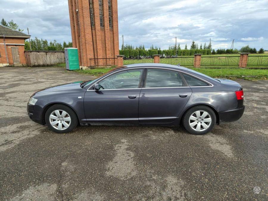 Grey Audi A6 2004 in Joniskis, with an engine capacity of 2.97 L and mileage of 315 thousand km for 2650 €, photo 7 on AUTOMOTO.COM.LV