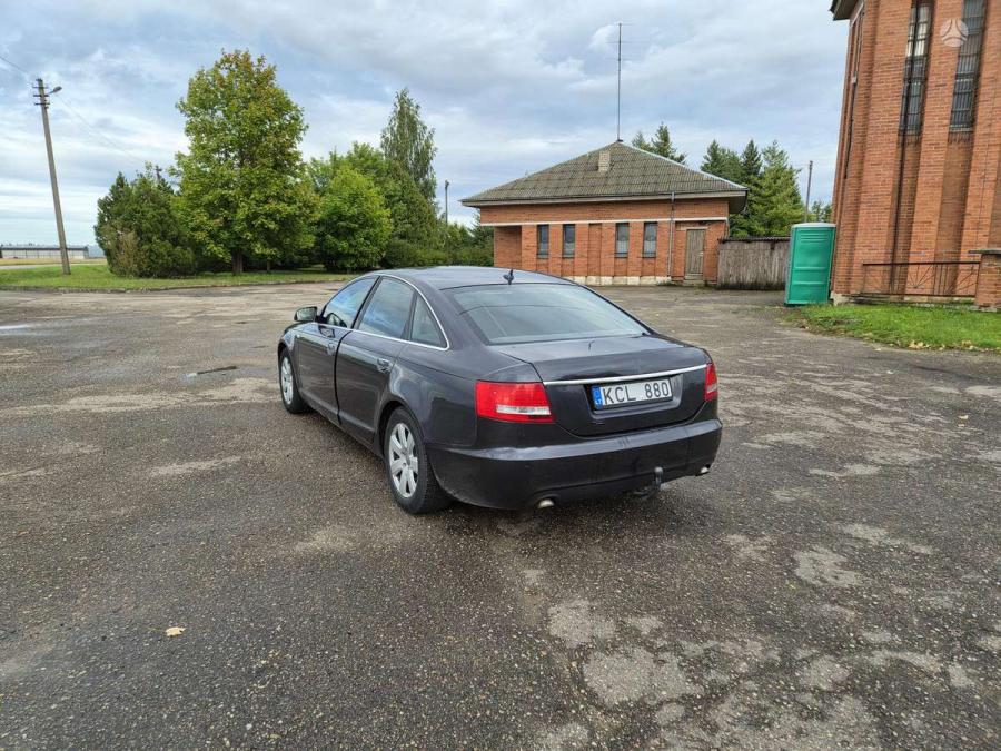 Grey Audi A6 2004 in Joniskis, with an engine capacity of 2.97 L and mileage of 315 thousand km for 2650 €, photo 8 on AUTOMOTO.COM.LV