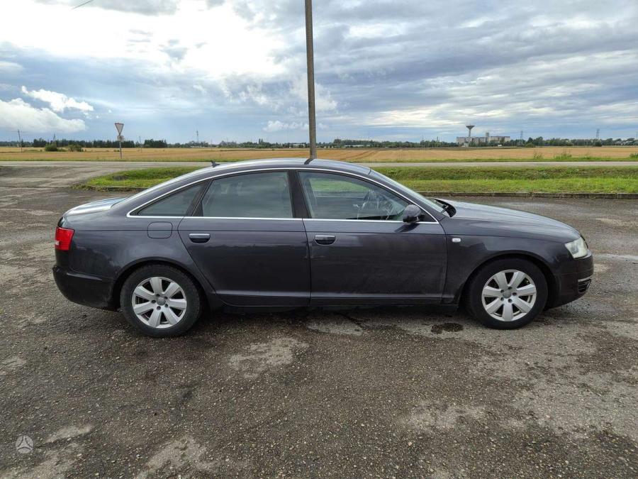 Grey Audi A6 2004 in Joniskis, with an engine capacity of 2.97 L and mileage of 315 thousand km for 2650 €, photo 11 on AUTOMOTO.COM.LV