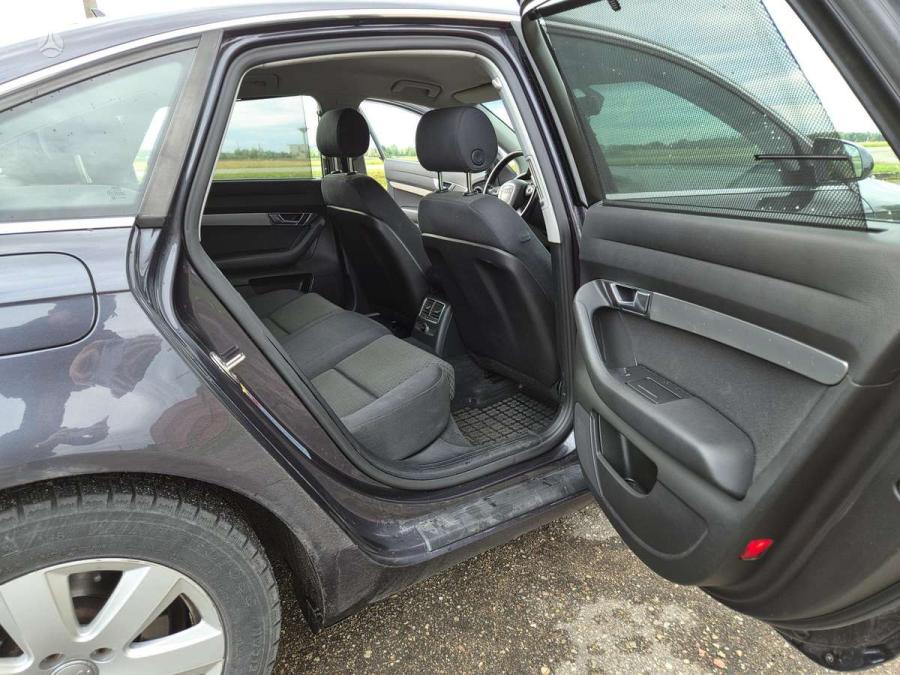 Grey Audi A6 2004 in Joniskis, with an engine capacity of 2.97 L and mileage of 315 thousand km for 2650 €, photo 15 on AUTOMOTO.COM.LV