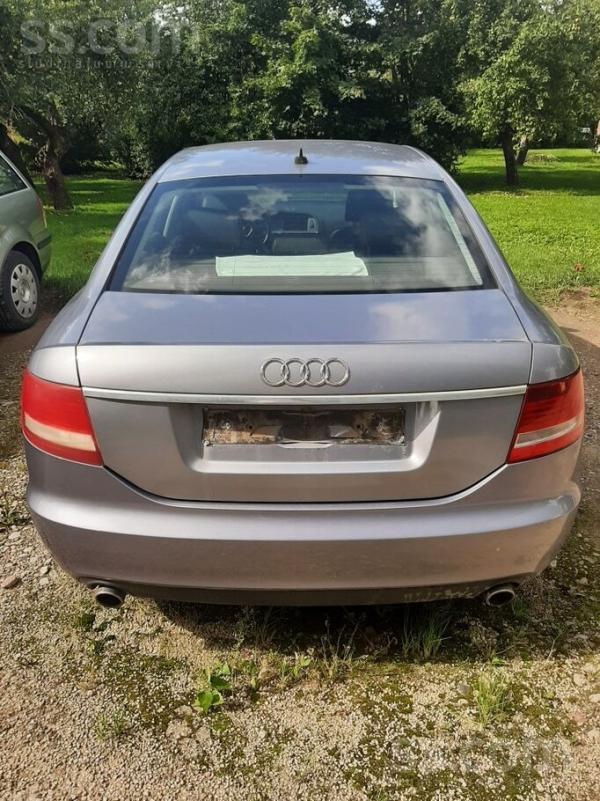 Grey Audi A6 2004 in Riga, with an engine capacity of 2.40 L and mileage of 392 thousand km for 1600 €, photo 4 on AUTOMOTO.COM.LV