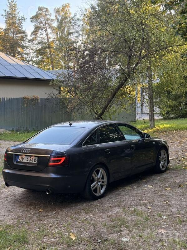 Pelēks Audi A6 2004 Rīga, ar dzinēja tilpumu 3.00 L un nobraukumu 394 tūkst. km par 2800 €, foto 6 vietnē AUTOMOTO.COM.LV