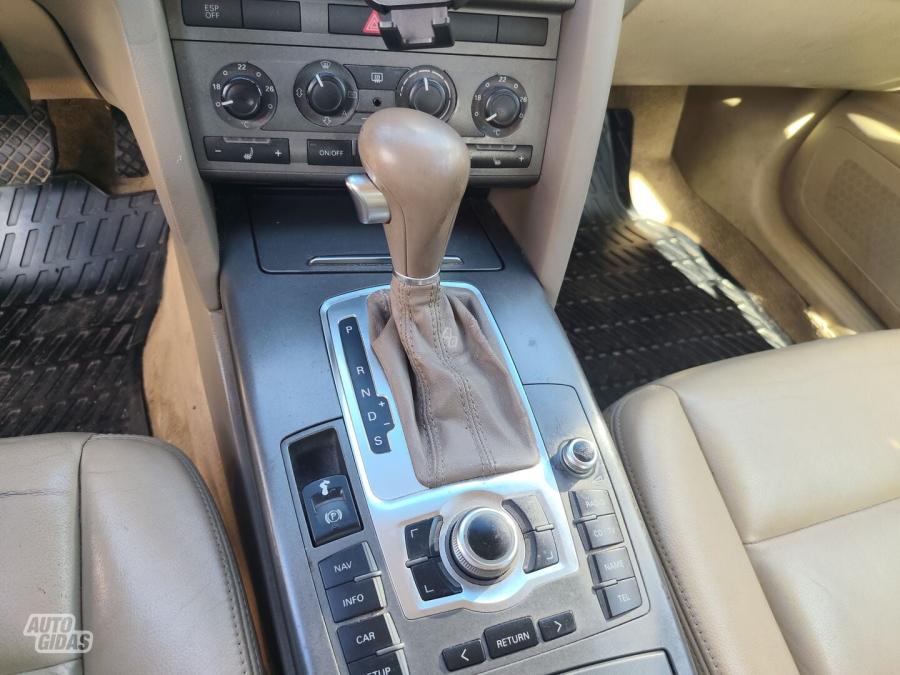 Grey Audi A6 2004 in Utena, with an engine capacity of 2.40 L and mileage of 355 thousand km for 1650 €, photo 14 on AUTOMOTO.COM.LV