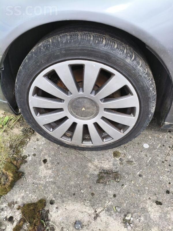 Grey Audi A6 2005 in Riga, with an engine capacity of 2.40 L and mileage of 495 thousand km for 1300 €, photo 10 on AUTOMOTO.COM.LV
