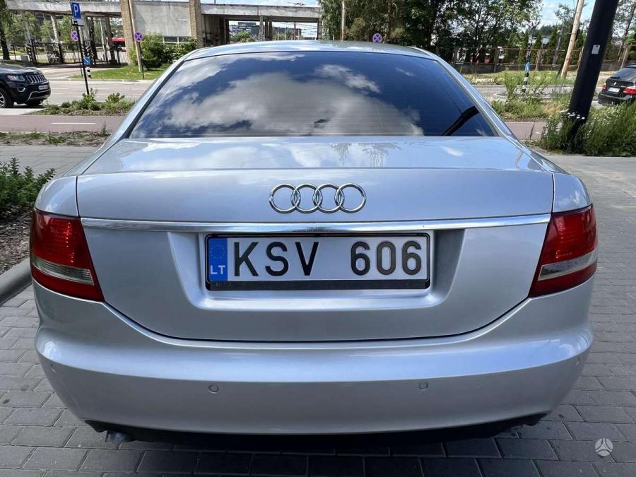 Серый Ауди А6 2005 в Вильнюс, объемом двигателя 2.70 л и пробегом 350 тыс. км за 1550 €, фото 4 на AUTOMOTO.COM.LV
