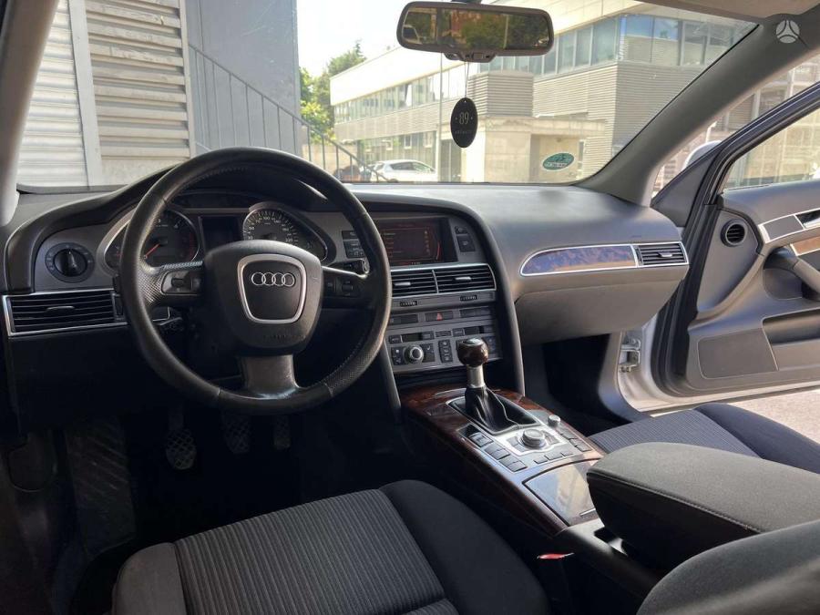 Серый Ауди А6 2005 в Вильнюс, объемом двигателя 2.70 л и пробегом 350 тыс. км за 1550 €, фото 31 на AUTOMOTO.COM.LV