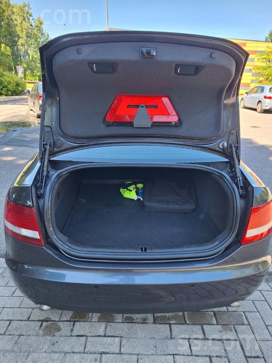 Grey Audi A6 2005 in Riga, with an engine capacity of 2.00 L and mileage of 309 thousand km for 3400 €, photo 7 on AUTOMOTO.COM.LV