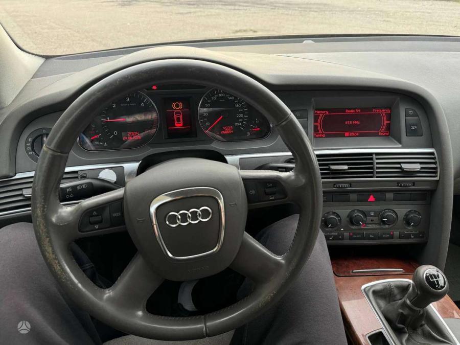 Pelēks Audi A6 2005 Viļņa, ar dzinēja tilpumu 1.97 L un nobraukumu 260 tūkst. km par 1999 €, foto 18 vietnē AUTOMOTO.COM.LV