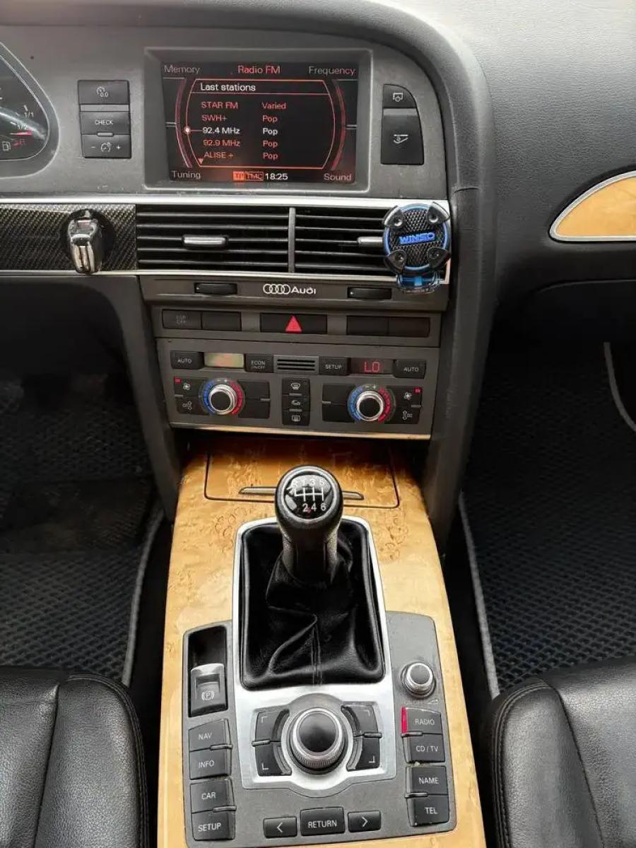 Pelēks Audi A6 2005 Daugavpils, ar dzinēja tilpumu 2.00 L un nobraukumu 329 tūkst. km par 2950 €, foto 12 vietnē AUTOMOTO.COM.LV