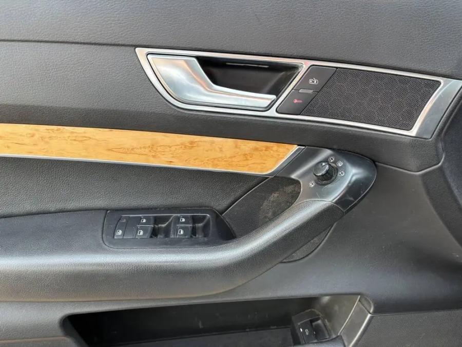 Pelēks Audi A6 2005 Daugavpils, ar dzinēja tilpumu 2.00 L un nobraukumu 329 tūkst. km par 2950 €, foto 17 vietnē AUTOMOTO.COM.LV