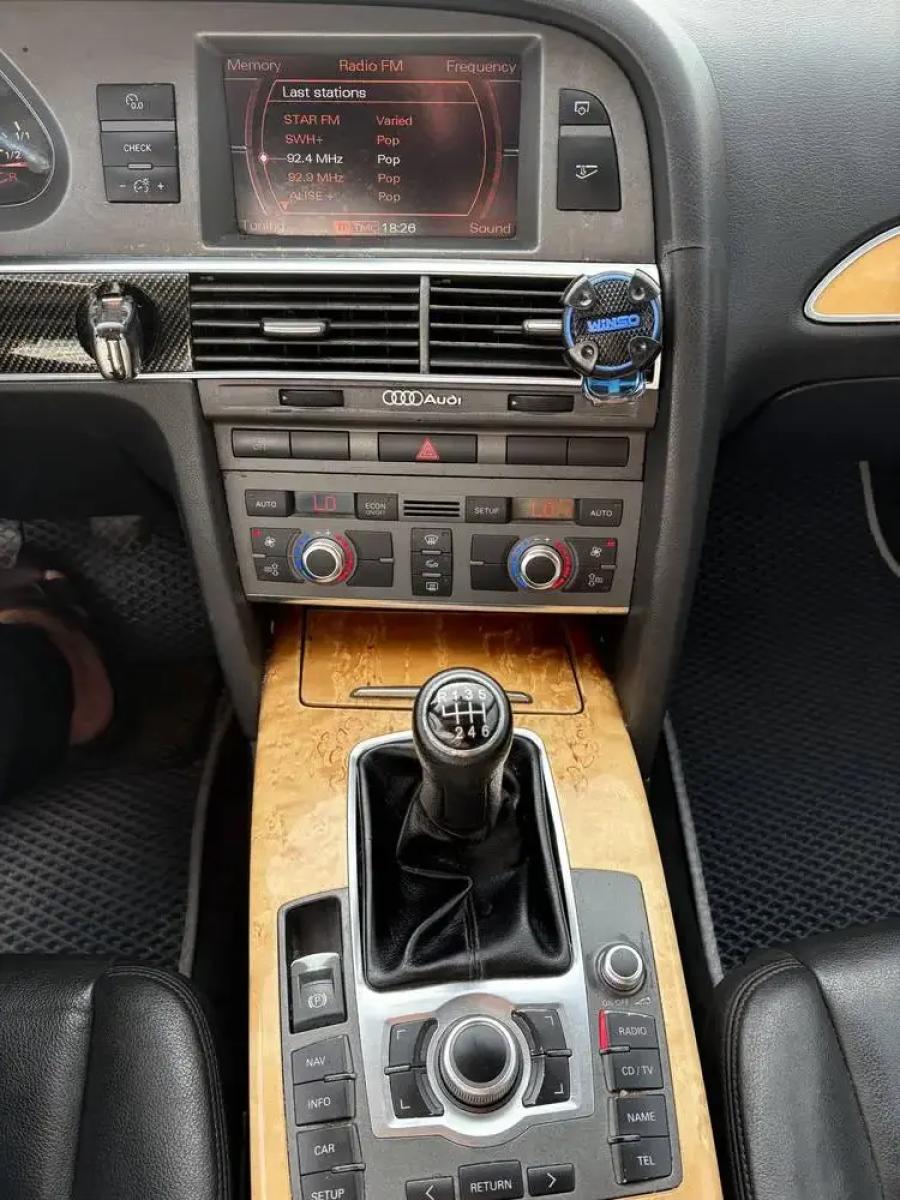 Pelēks Audi A6 2005 Daugavpils, ar dzinēja tilpumu 2.00 L un nobraukumu 329 tūkst. km par 2950 €, foto 18 vietnē AUTOMOTO.COM.LV