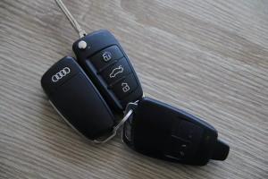 Grey Audi A6 2005 in Riga, with an engine capacity of 3.00 L and mileage of 436 thousand km for 1790 €, photo 24 on AUTOMOTO.COM.LV