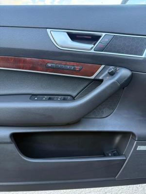 Grey Audi A6 2005 in Riga, with an engine capacity of 3.00 L and mileage of 360 thousand km for 3500 €, photo 15 on AUTOMOTO.COM.LV