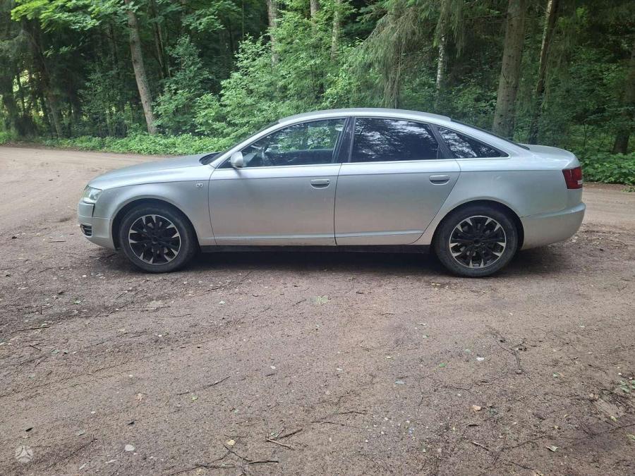 Grey Audi A6 2005 in Taurage, with an engine capacity of 2.00 L and mileage of 360 thousand km for 1380 €, photo 7 on AUTOMOTO.COM.LV