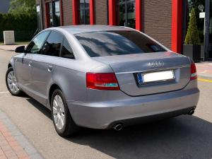 Grey Audi A6 2005 in Klaipeda, with an engine capacity of 2.39 L and mileage of 215 thousand km for 2550 €, photo 4 on AUTOMOTO.COM.LV
