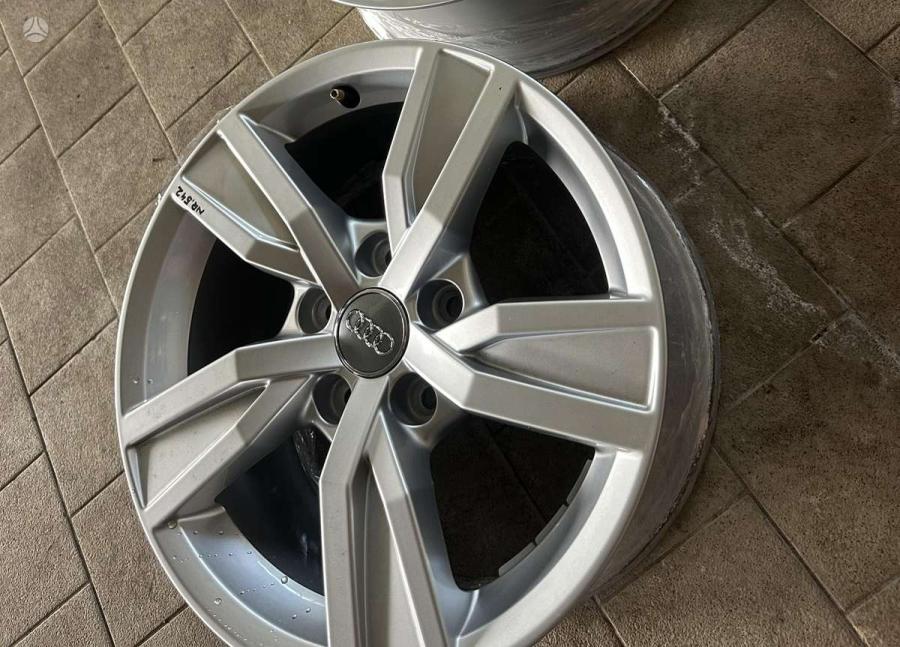 Grey Audi A6 2005 in Vilnius, with an engine capacity of 2.97 L and mileage of 317 thousand km for 2300 €, photo 5 on AUTOMOTO.COM.LV