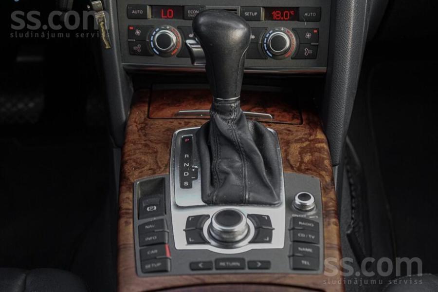 Grey Audi A6 2005 in Riga, with an engine capacity of 3.00 L and mileage of 266 thousand km for 5990 €, photo 18 on AUTOMOTO.COM.LV