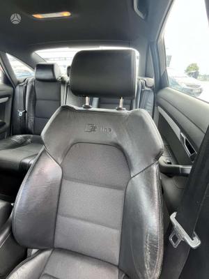 Pelēks Audi A6 2005 Viļņa, ar dzinēja tilpumu 2.39 L un nobraukumu 226 tūkst. km par 2100 €, foto 10 vietnē AUTOMOTO.COM.LV