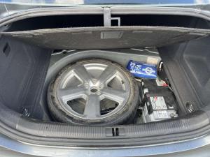 Pelēks Audi A6 2005 Viļņa, ar dzinēja tilpumu 2.39 L un nobraukumu 226 tūkst. km par 2100 €, foto 13 vietnē AUTOMOTO.COM.LV