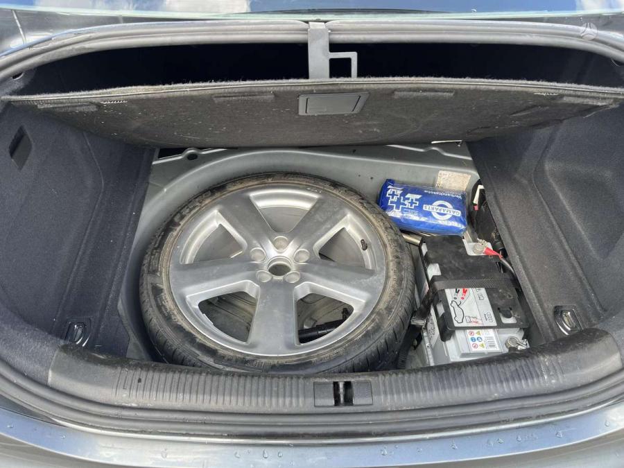 Pelēks Audi A6 2005 Viļņa, ar dzinēja tilpumu 2.39 L un nobraukumu 226 tūkst. km par 2100 €, foto 13 vietnē AUTOMOTO.COM.LV