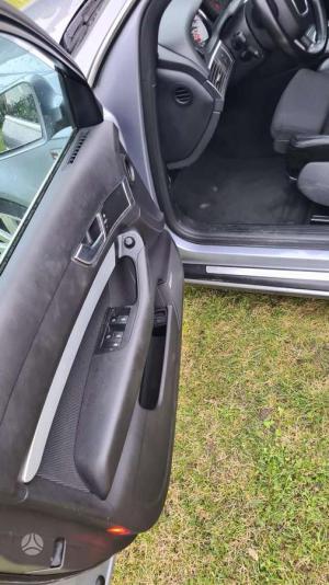 Grey Audi A6 2005 in Siauliai, with an engine capacity of 2.00 L and mileage of 247 thousand km for 2300 €, photo 12 on AUTOMOTO.COM.LV