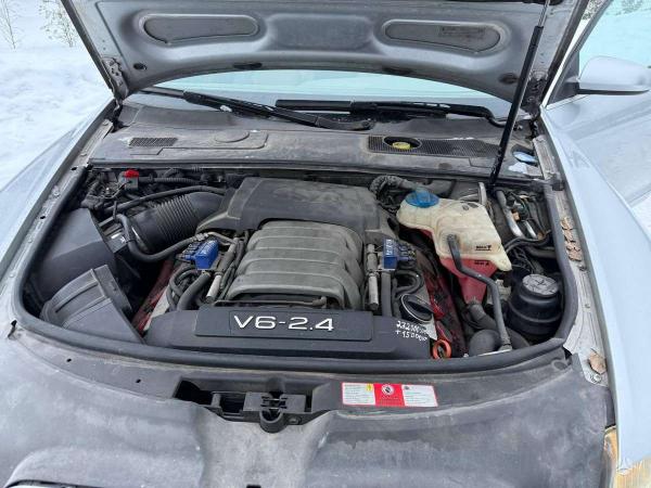 Pelēks Audi A6 2006 Kauņa, ar dzinēja tilpumu 2.40 L un nobraukumu 230 tūkst. km par 2500 €, foto 7 vietnē AUTOMOTO.COM.LV