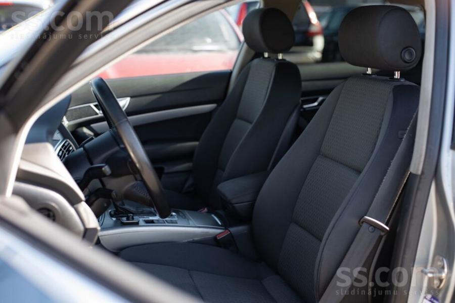 Pelēks Audi A6 2006 Rīga, ar dzinēja tilpumu 3.00 L un nobraukumu 311 tūkst. km par 4490 €, foto 12 vietnē AUTOMOTO.COM.LV