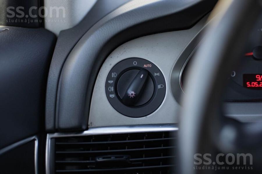 Pelēks Audi A6 2006 Rīga, ar dzinēja tilpumu 3.00 L un nobraukumu 311 tūkst. km par 4490 €, foto 16 vietnē AUTOMOTO.COM.LV