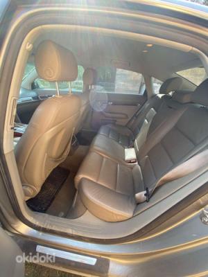 Pelēks Audi A6 2006 Kuresāre, ar dzinēja tilpumu 3.20 L un nobraukumu 403 tūkst. km par 1500 €, foto 9 vietnē AUTOMOTO.COM.LV