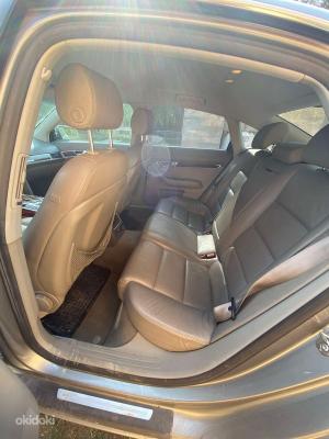 Pelēks Audi A6 2006 Kuresāre, ar dzinēja tilpumu 3.20 L un nobraukumu 403 tūkst. km par 1500 €, foto 19 vietnē AUTOMOTO.COM.LV