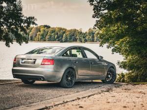 Grey Audi A6 2006 in Limbazi, with an engine capacity of 3.20 L and mileage of 375 thousand km for 2000 €, photo 3 on AUTOMOTO.COM.LV